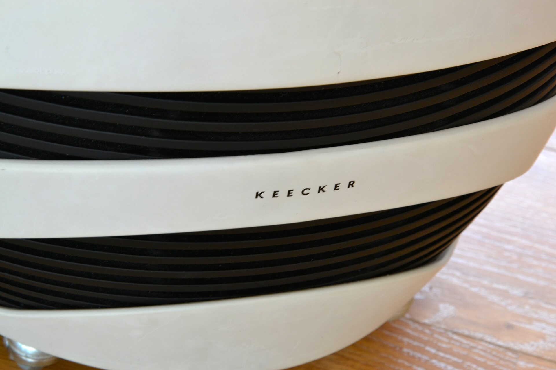 Lights, camera, action: A closer look at the Keecker entertainment computer