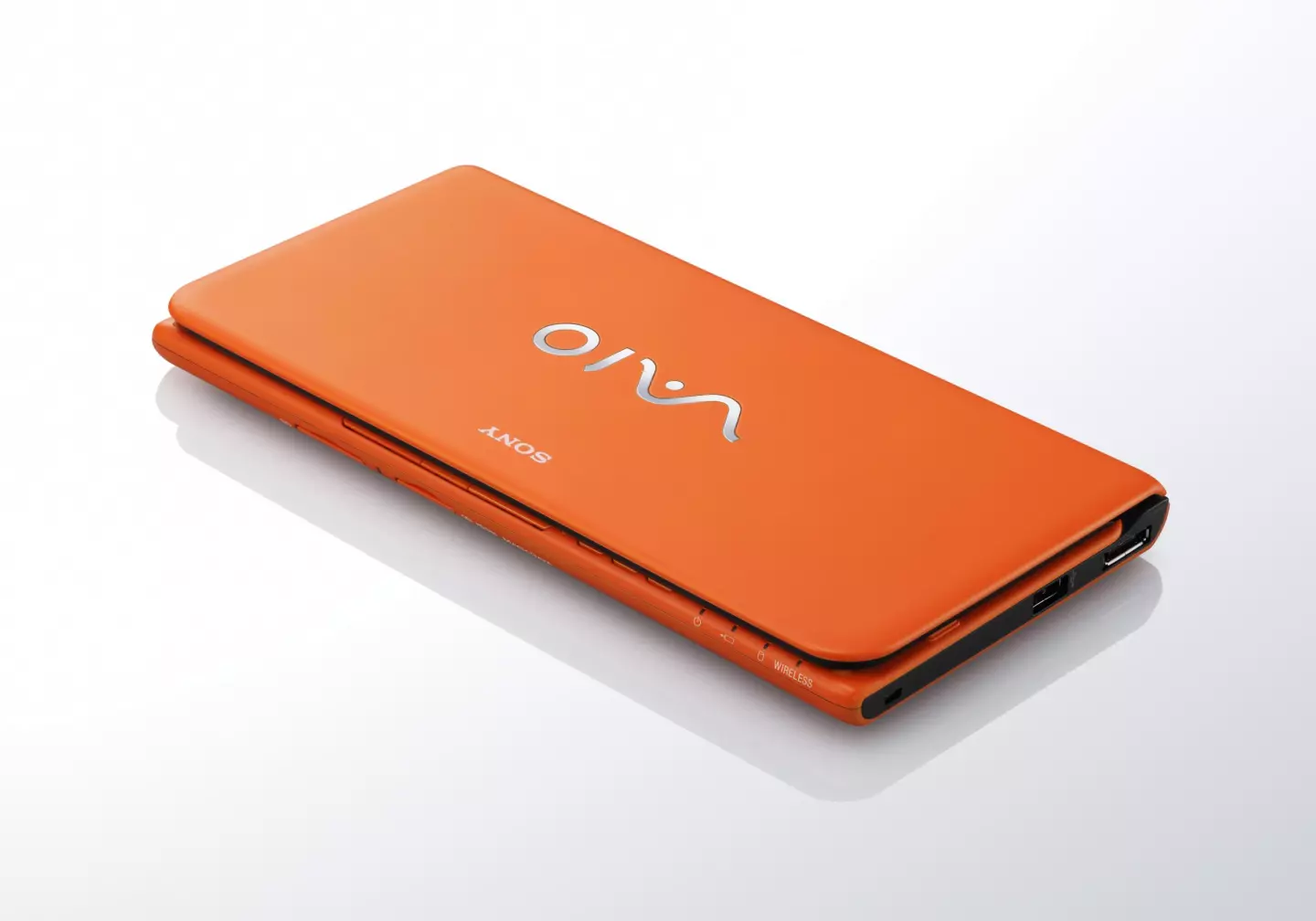 Sony's 3G VAIO P: accelerometer, digital compass and stand-up controls