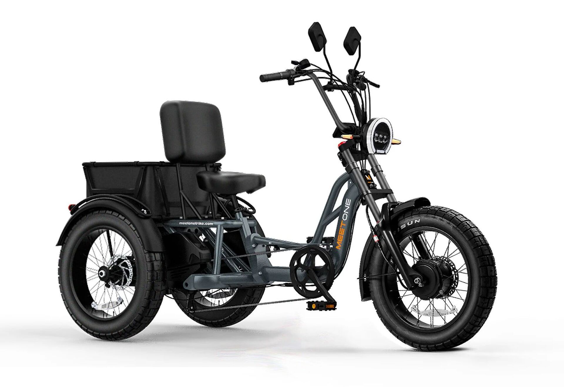 2,400-watt dual-motor e-trike powers up to 25 mph