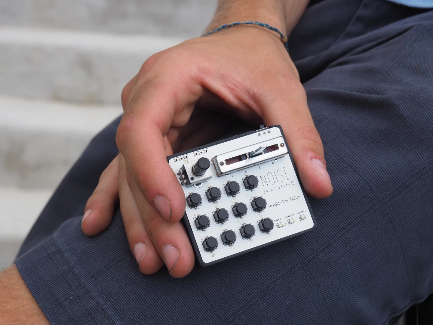 Portable, wireless MIDI controller makes for music creation on the move
