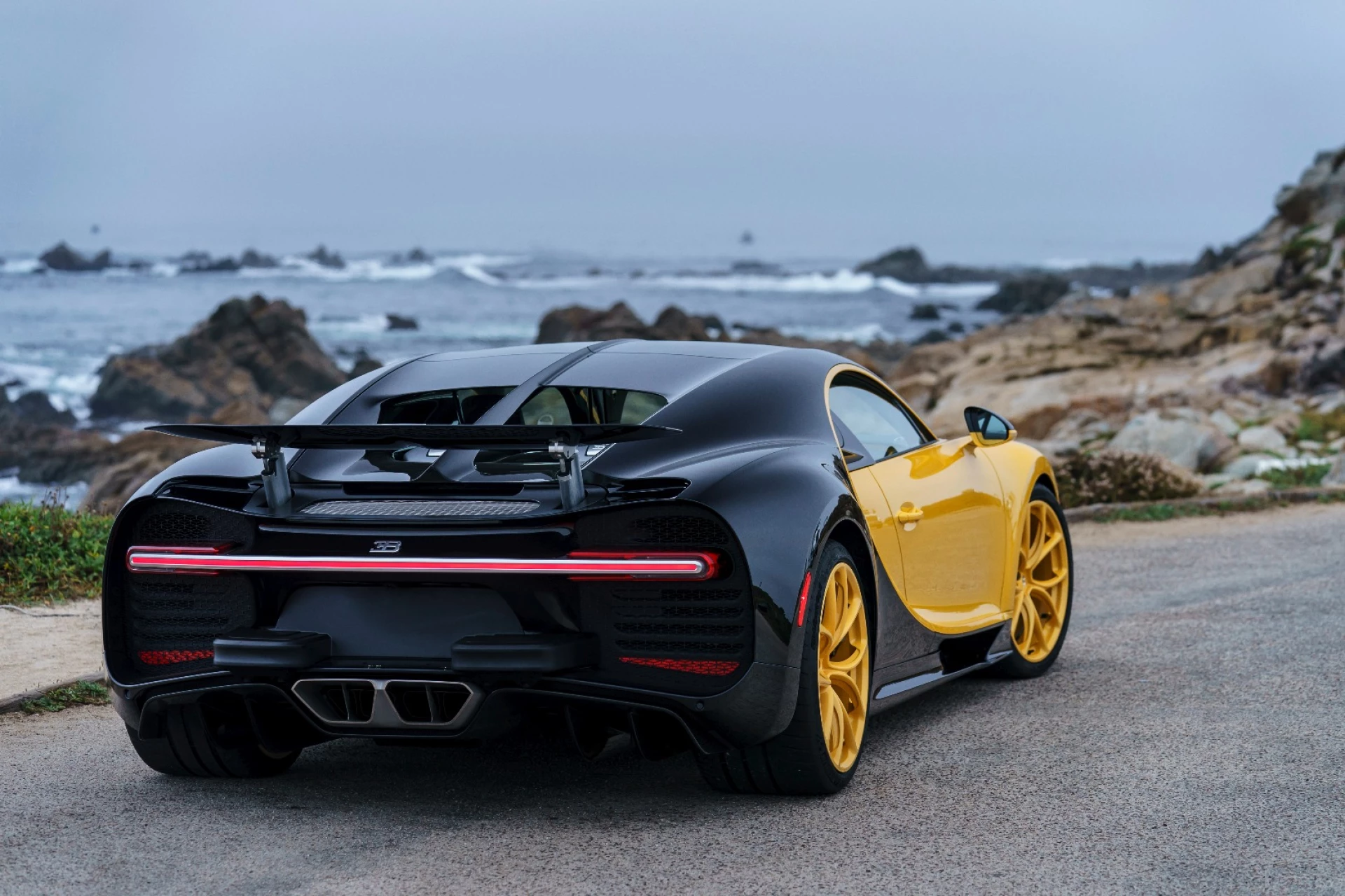 Bugatti adds buzz to Pebble Beach with first $3 million Chiron delivery