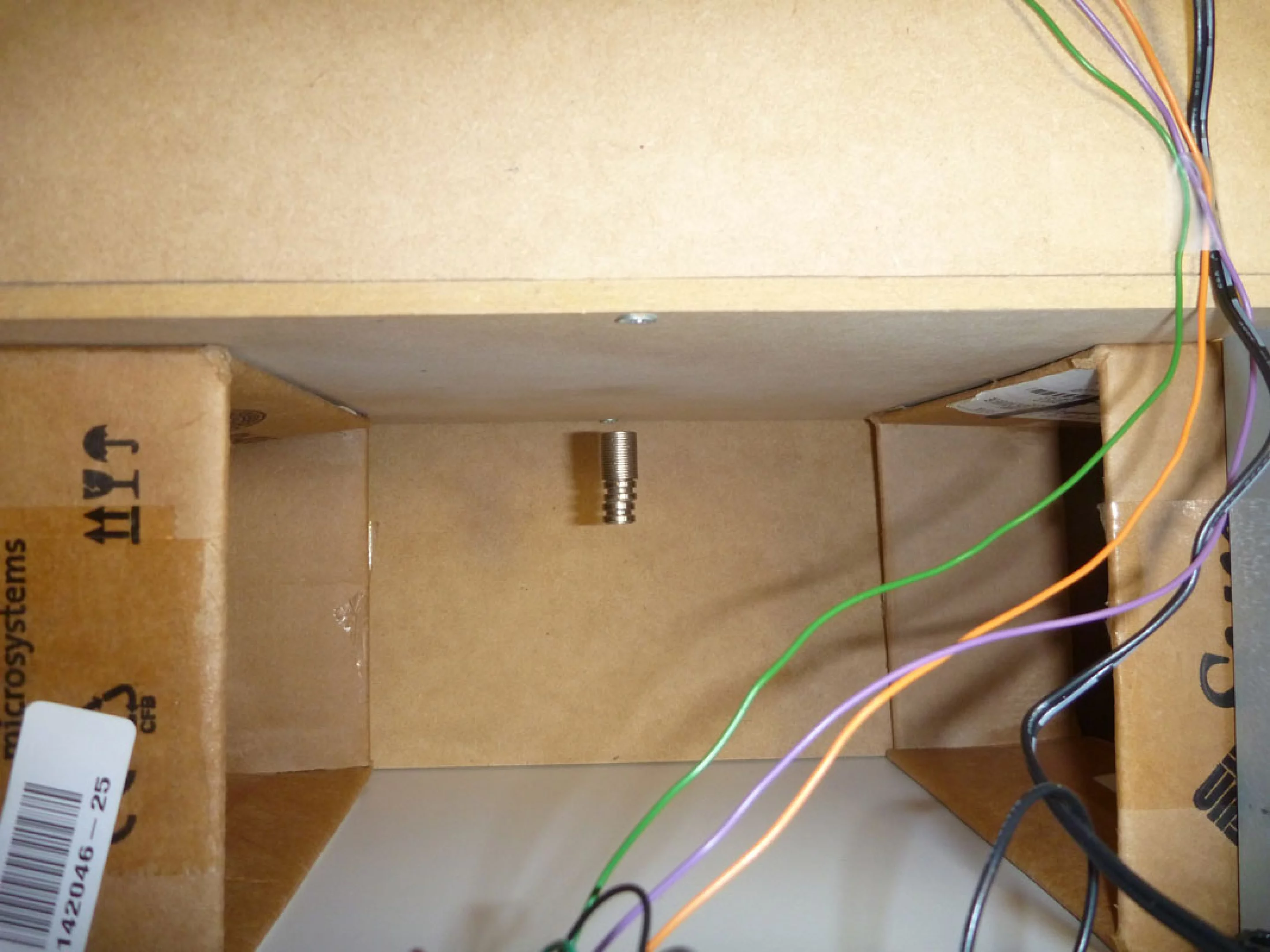 18 year-old electrical engineering student wows with levitating light