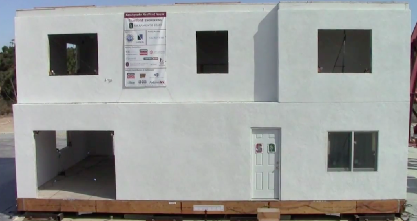 Stanford researchers develop earthquake-resistant house prototype