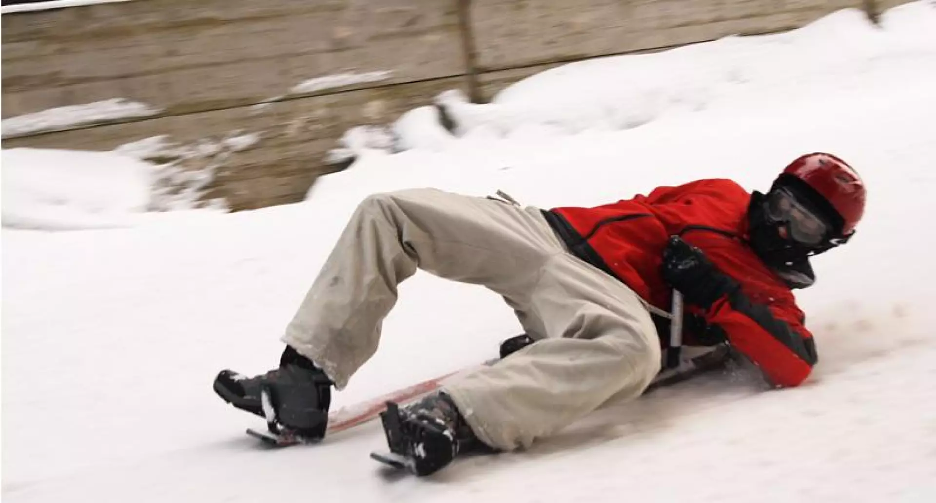 Snowbull sled takes skiing lying down