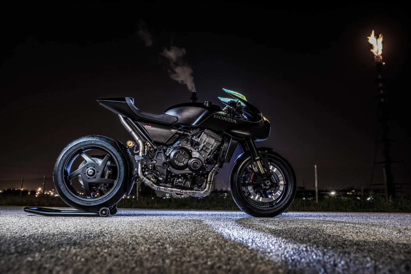 Honda's CB4 "Interceptor" concept imagines retro cafe racer of the future