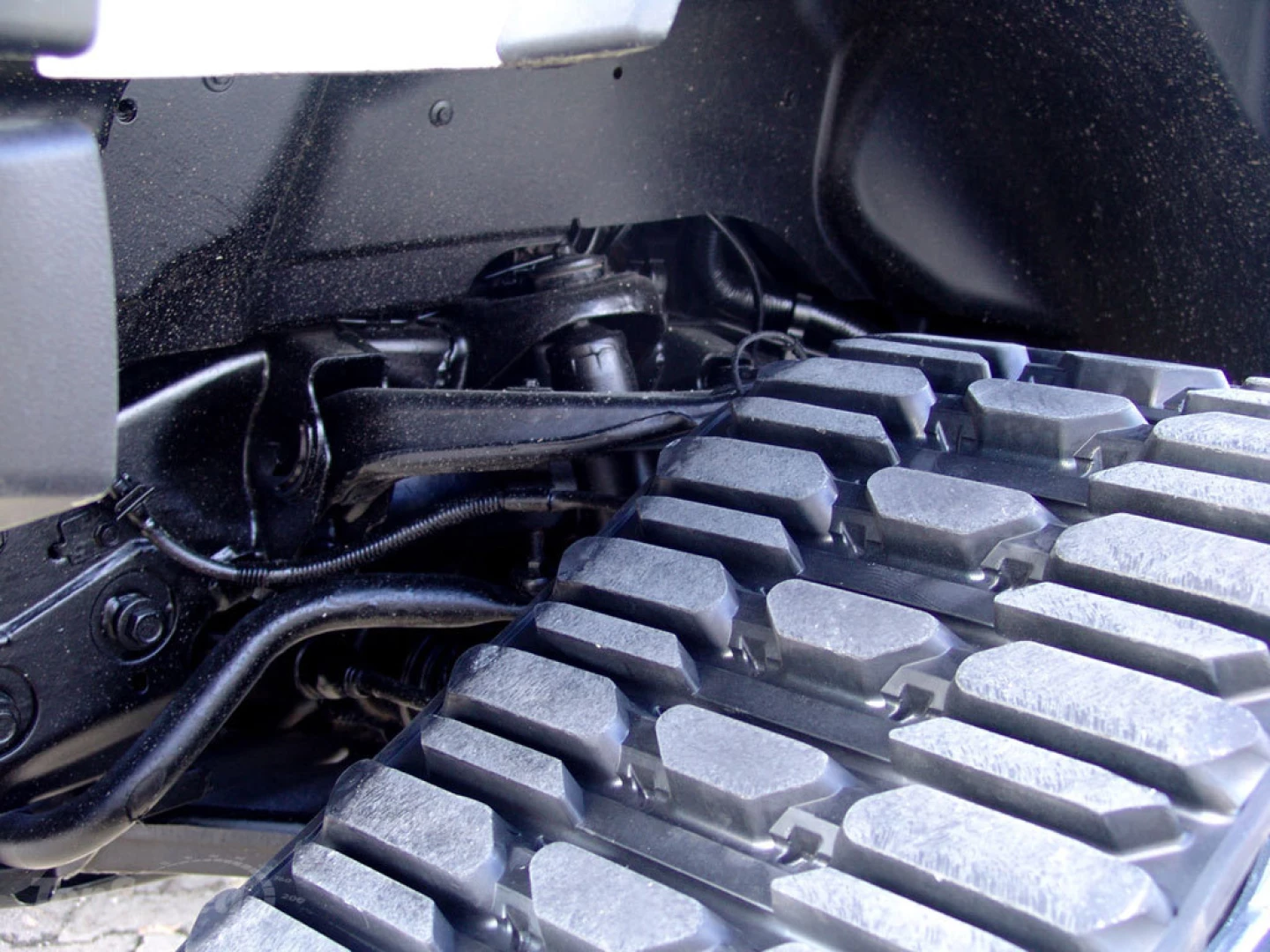Hummer H2 Bomber ready to hit the slopes with Mattracks rubber tracks