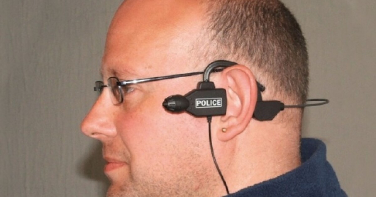 Head-mounted camera for recording special moments