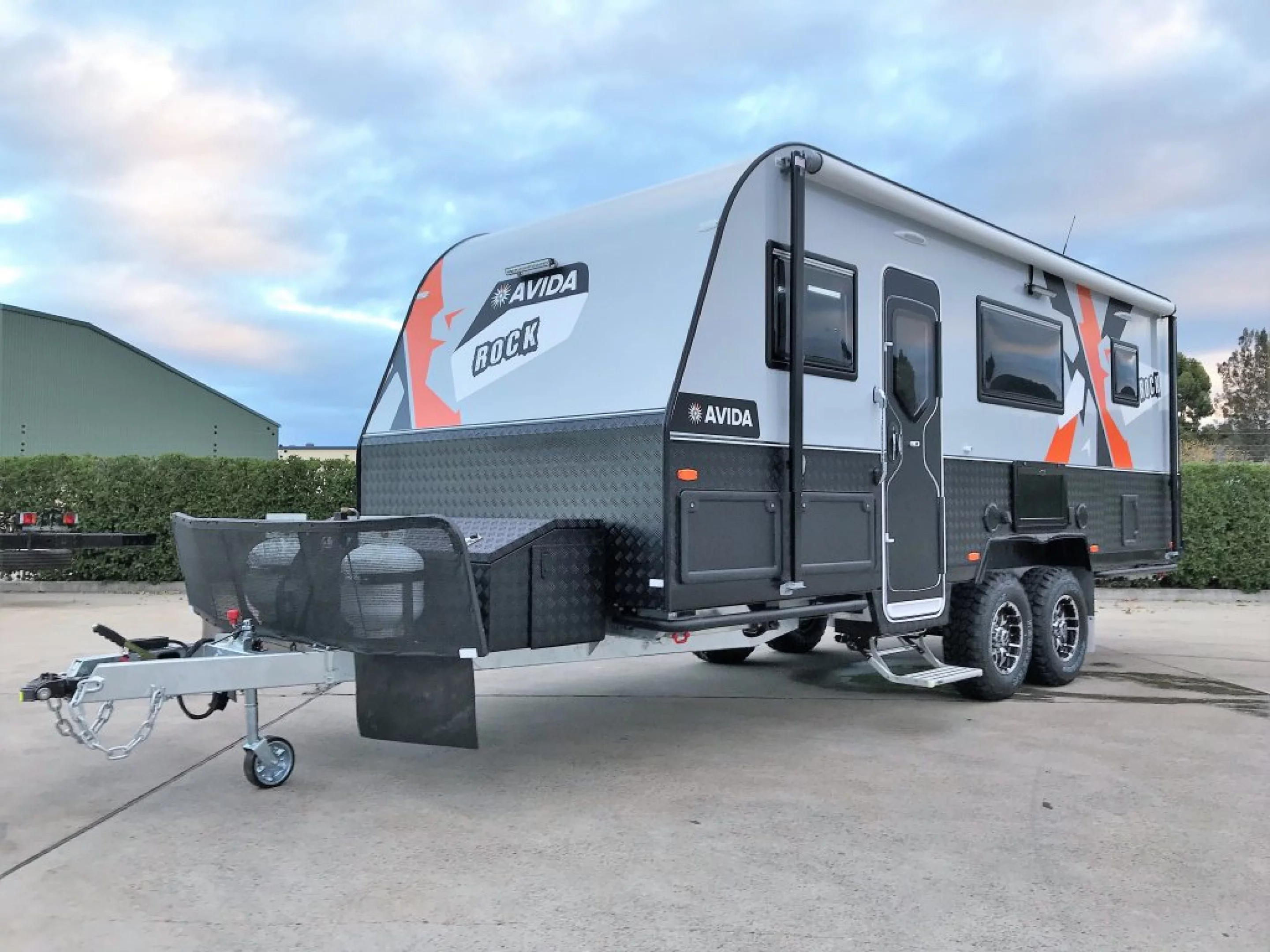 Solar-powered off-road caravan comfortably shelters a large family on ...