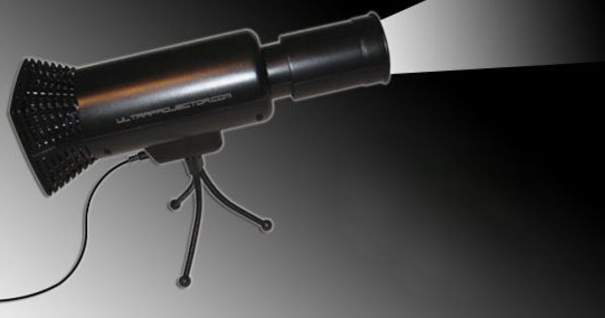Ultraprojector brings you bare-bones, stand-alone video projection