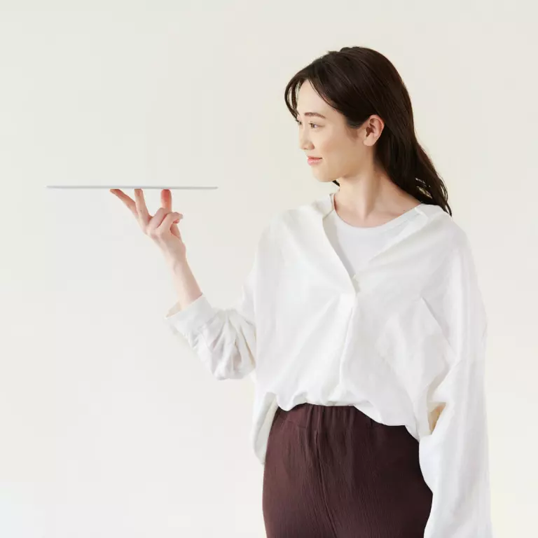 Fujitsu's 13.3-inch E Ink tablet gets you scribbling in color