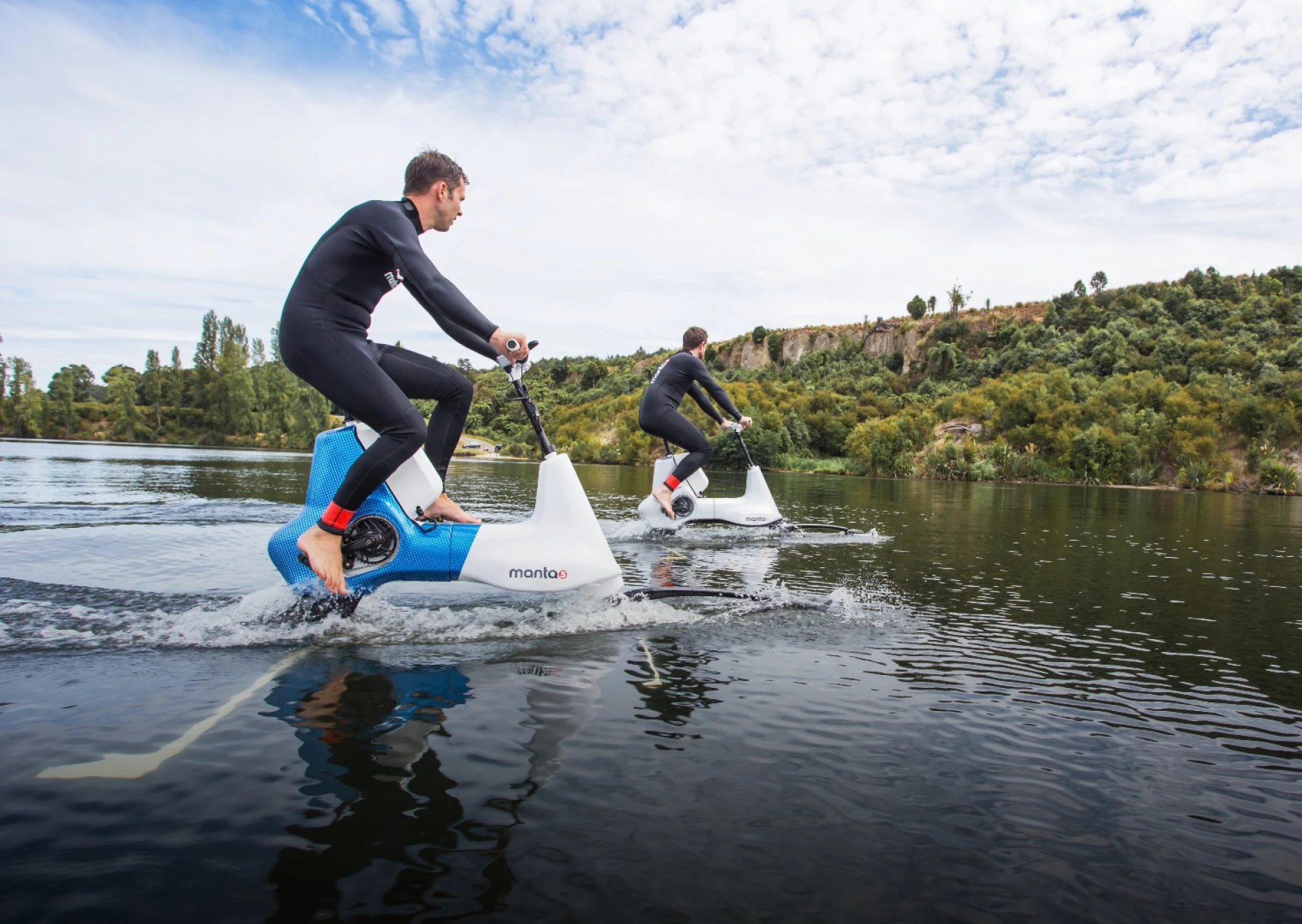 Manta5 pedal-electric hydrofoil takes to the lake – or sea