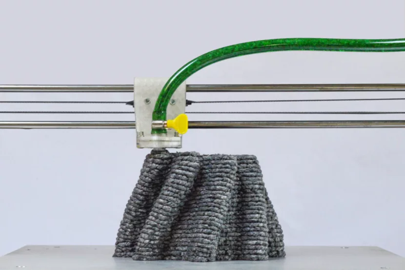 Pulped paper replaces plastic as the raw material for this 3D printer