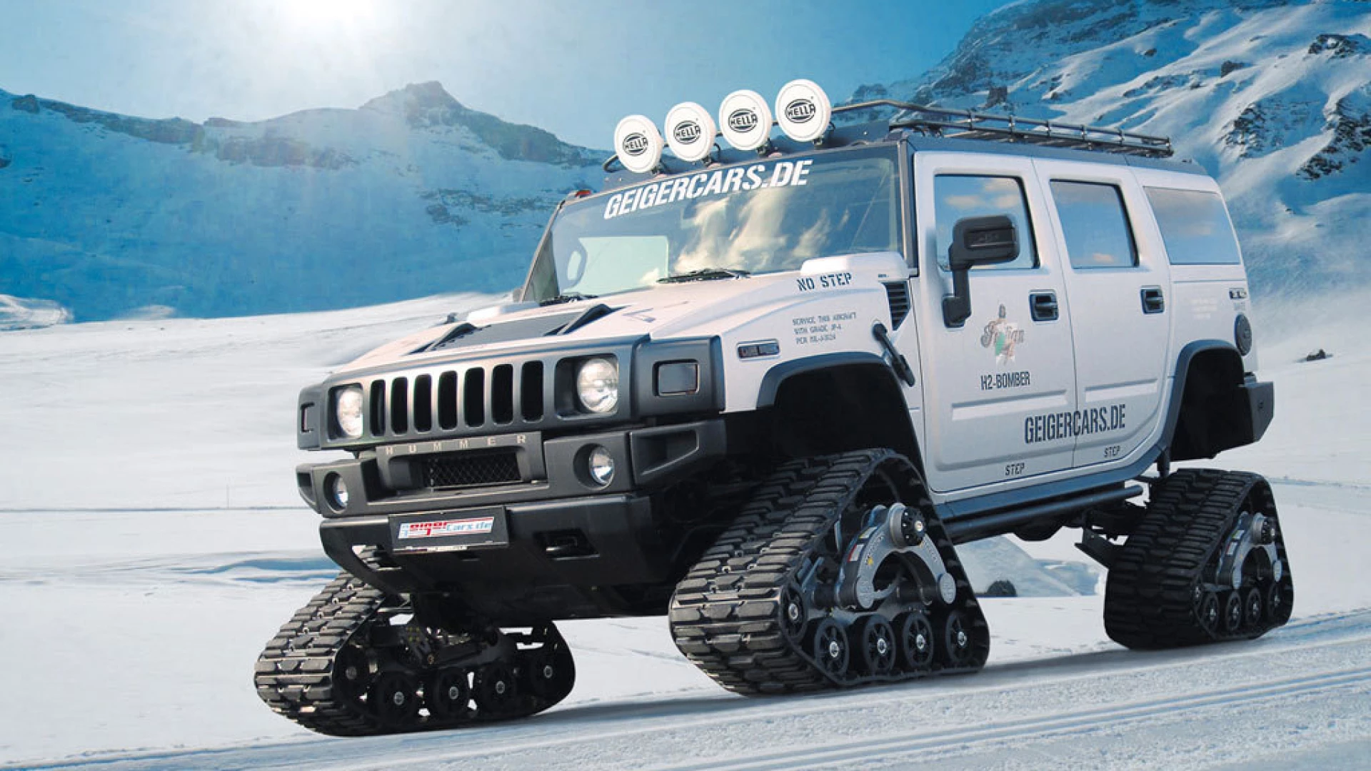 Hummer H2 Bomber ready to hit the slopes with Mattracks rubber tracks