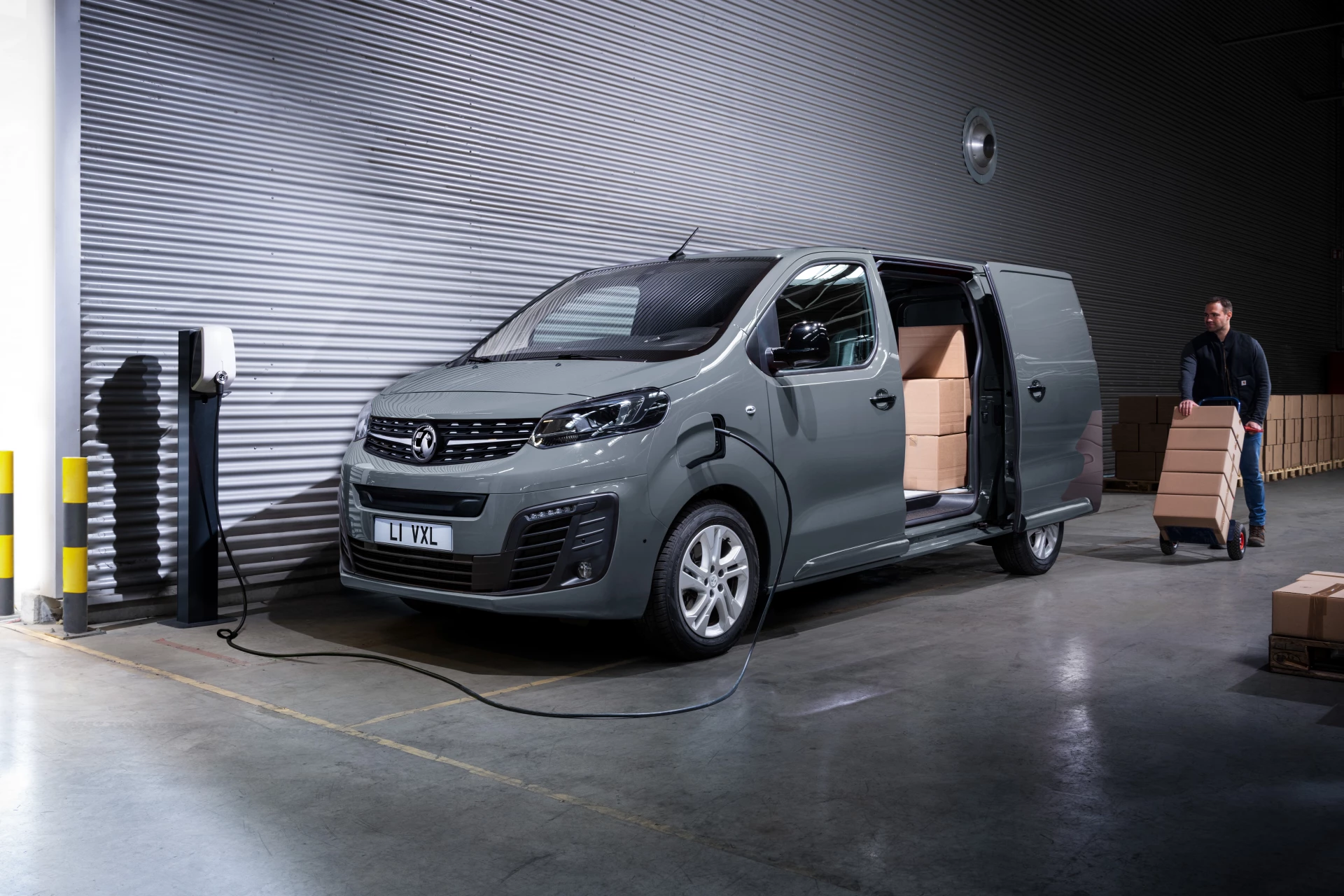 Vauxhall takes the covers off its new Vivaro-e all-electric delivery van