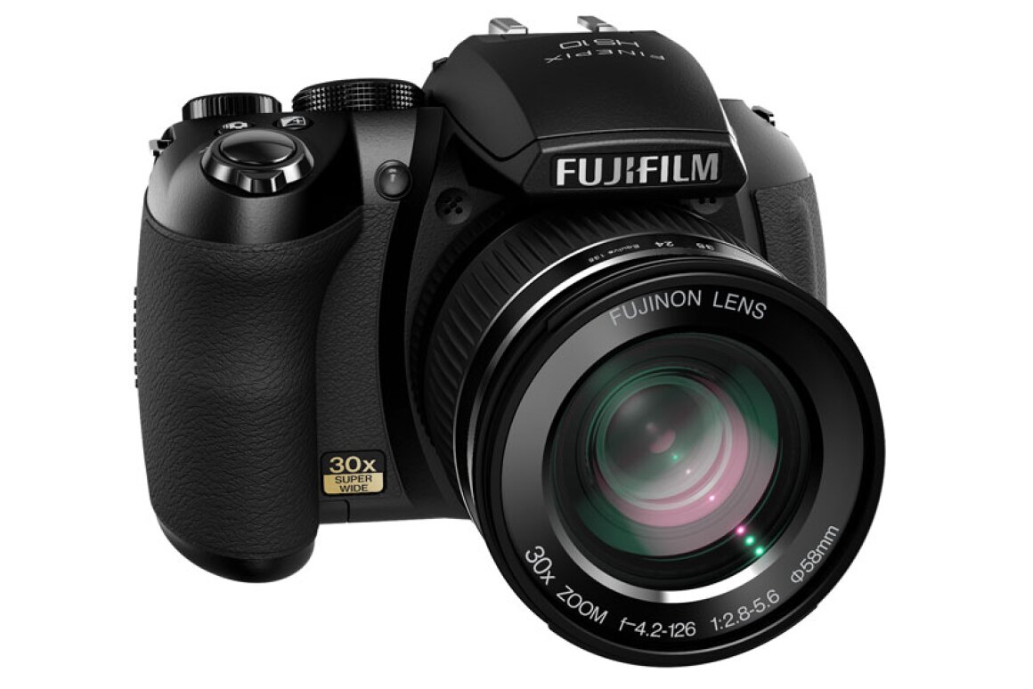 New Fujifilm FinePix range headed by HS10 with 30X zoom