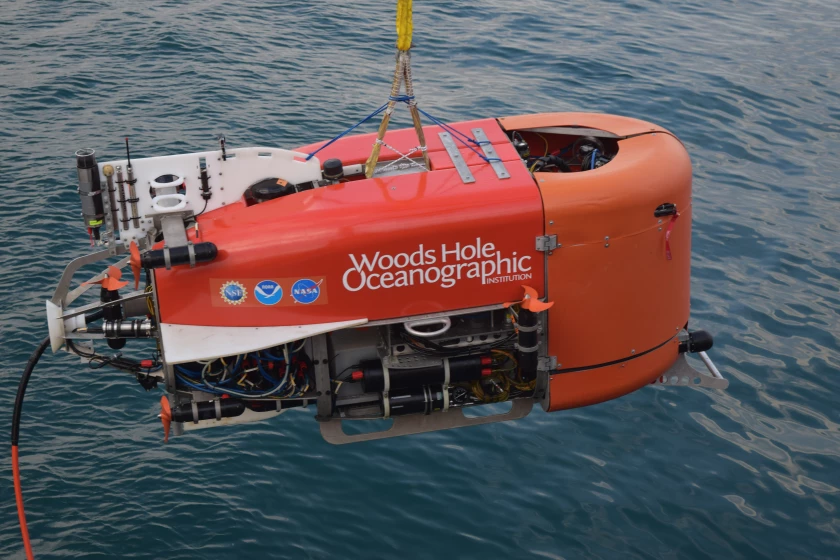 Underwater robot autonomously gathers seabed samples