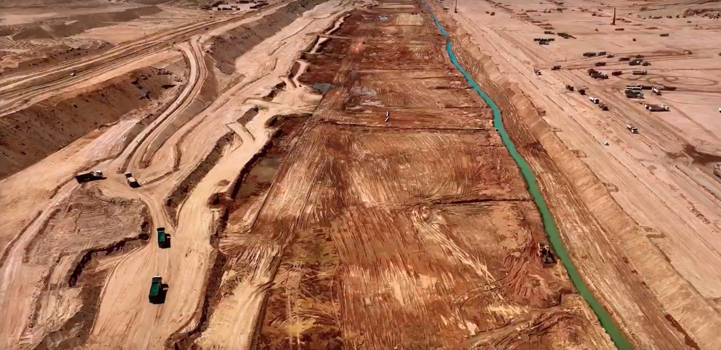 Video reveals progress of 170-km-long skyscraper through Saudi desert