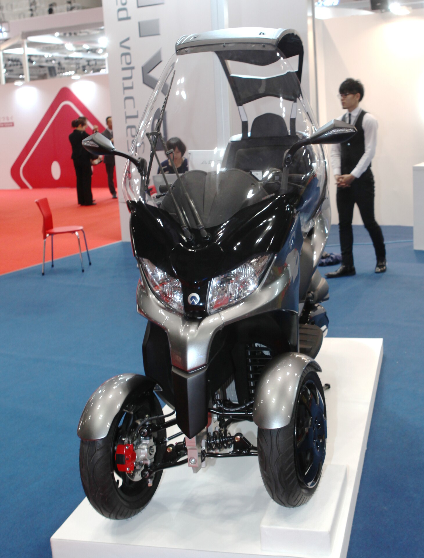 Adiva unveils all-electric CARGO3 tilting three-wheeler