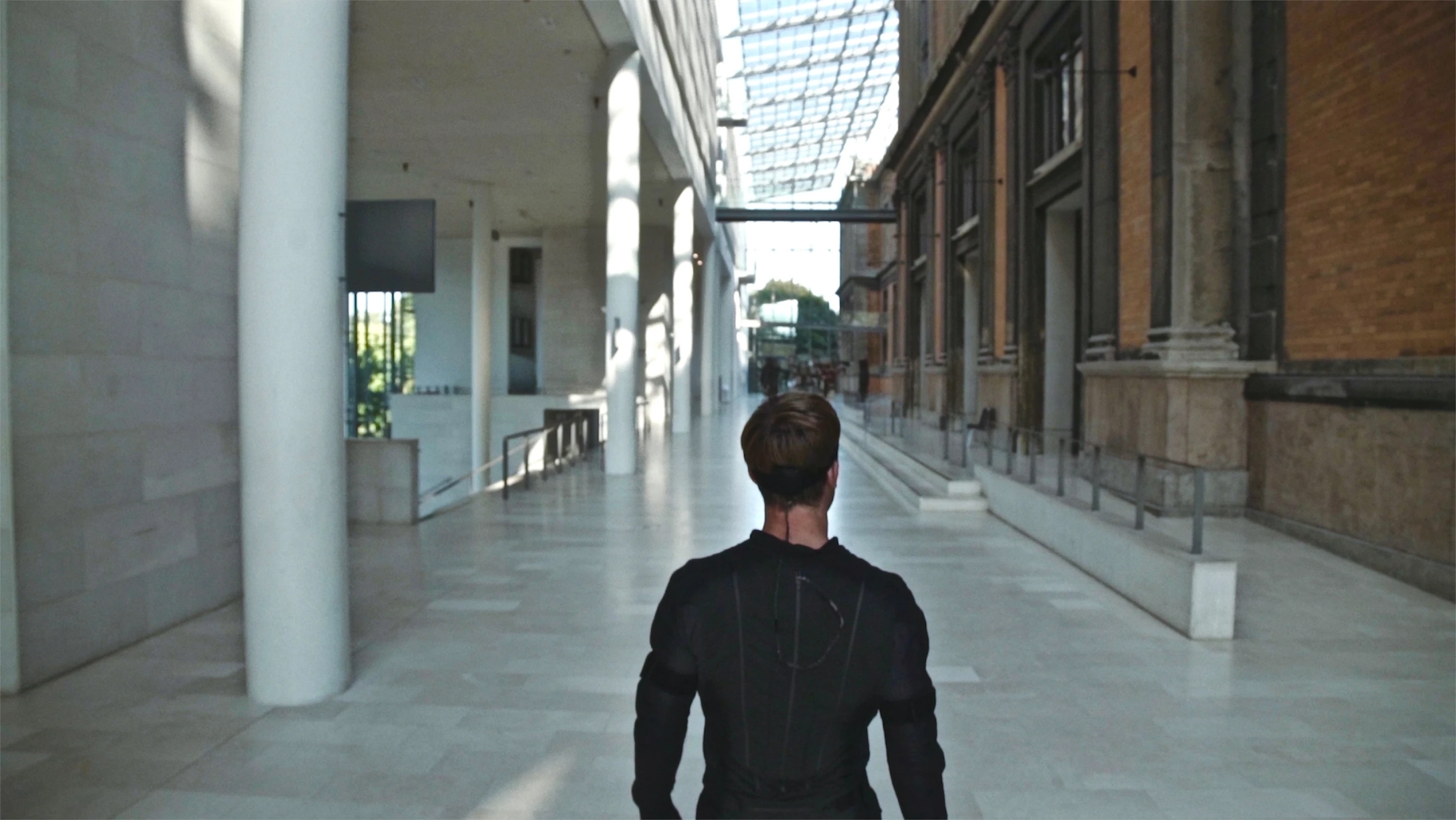 Sensor-packed smartsuit takes motion capture out of the studio