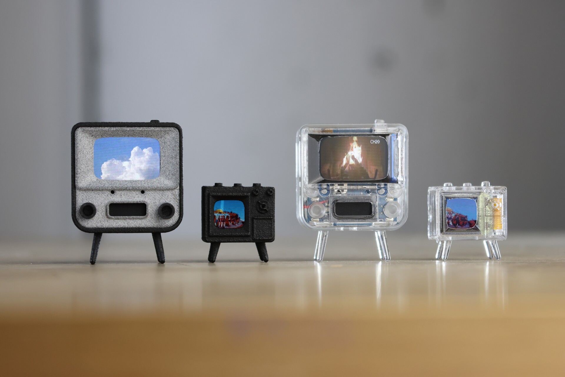 Fully functional TinyTV 2 takes "smaller is better" to a crazy extreme