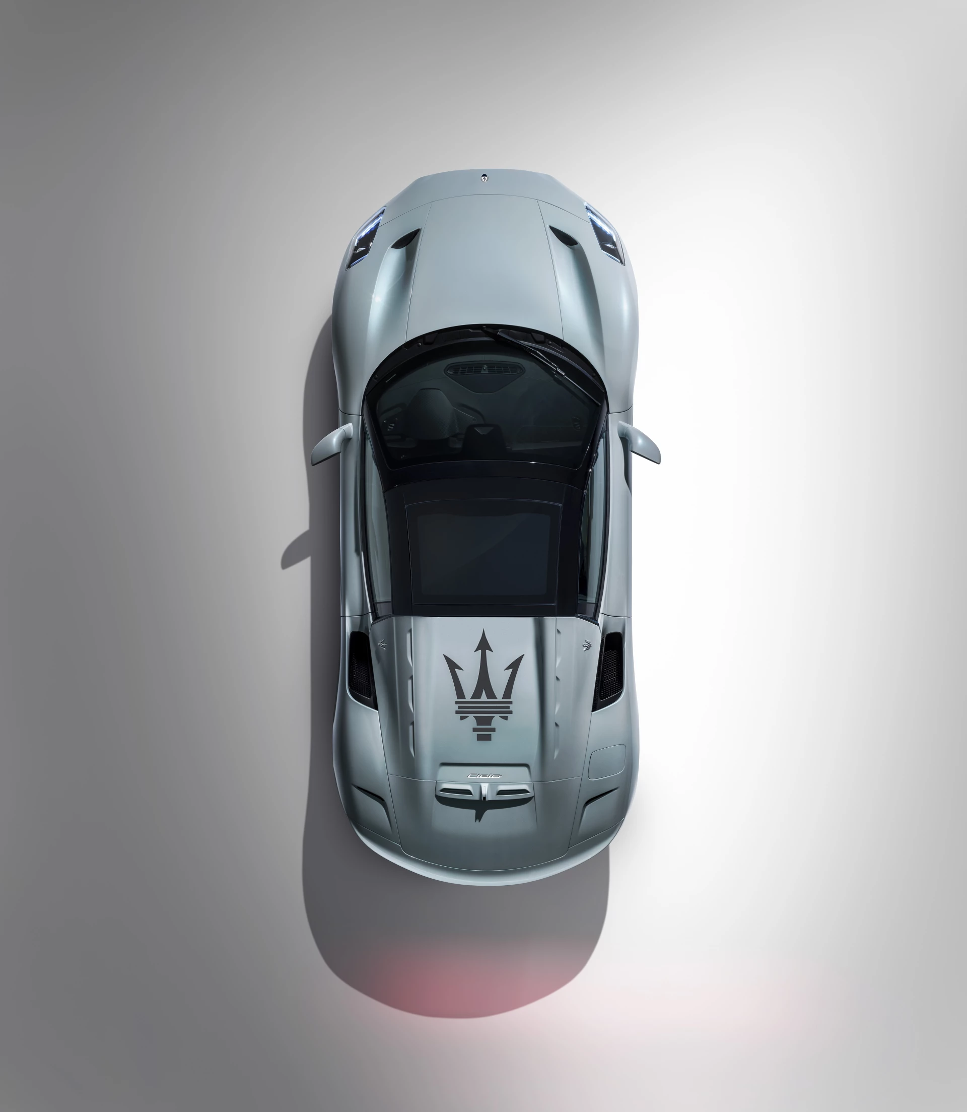 Maserati airs out MC20 supercar with retractable smart glass roof