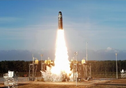 France tests new submarine-launched nuclear missile