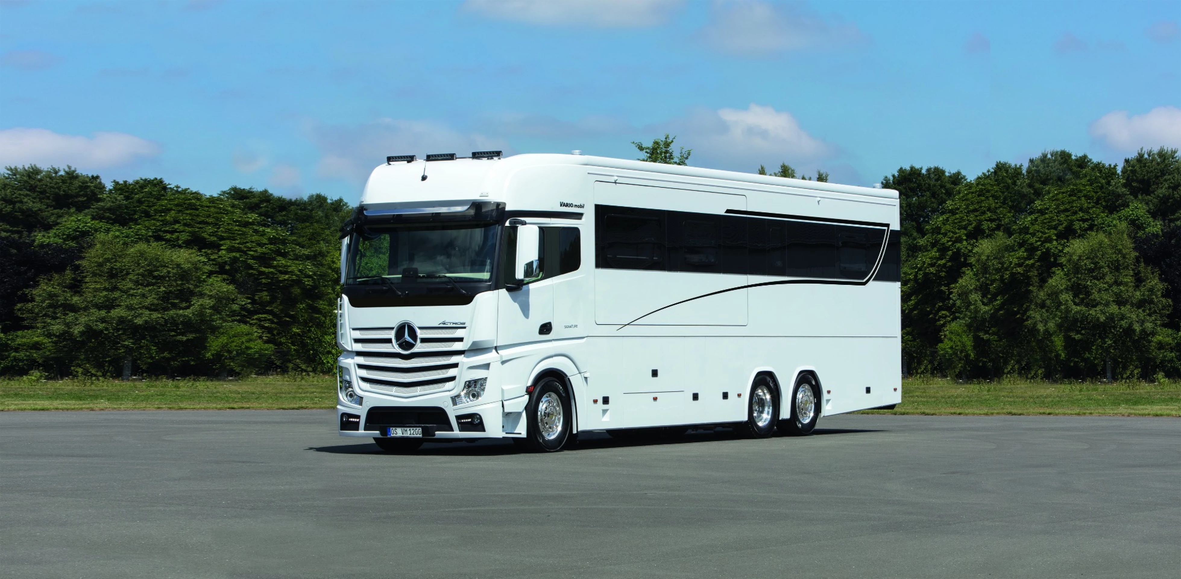 Luxurious $1 million motorhome sleeps your family and your Porsche