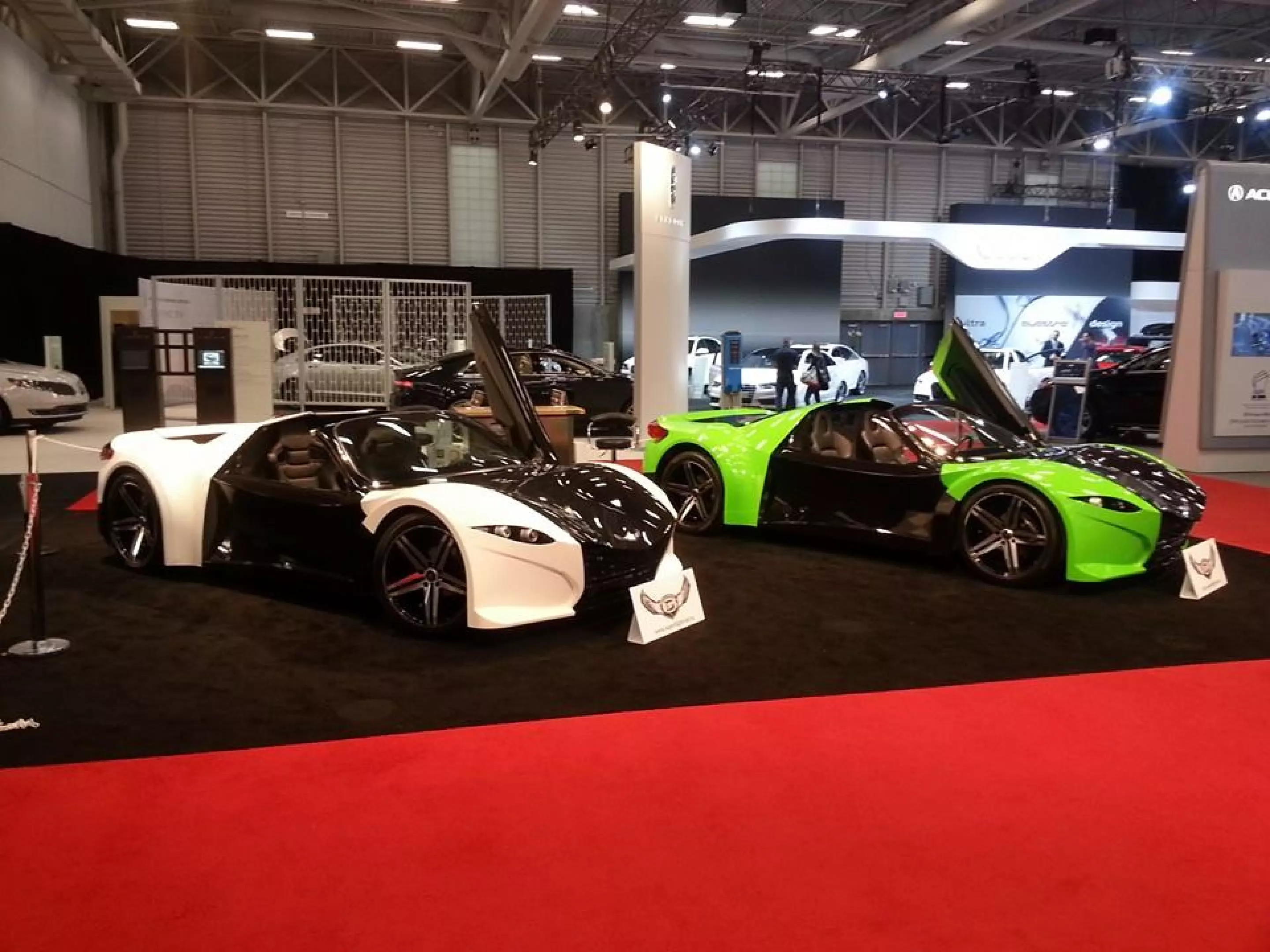 Tomahawk super kit-car supports a trio of powertrains