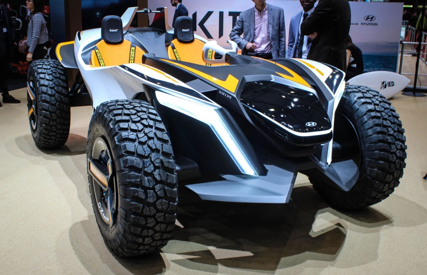 Hyundai's electric Kite concept allegedly transforms from dune buggy to ...