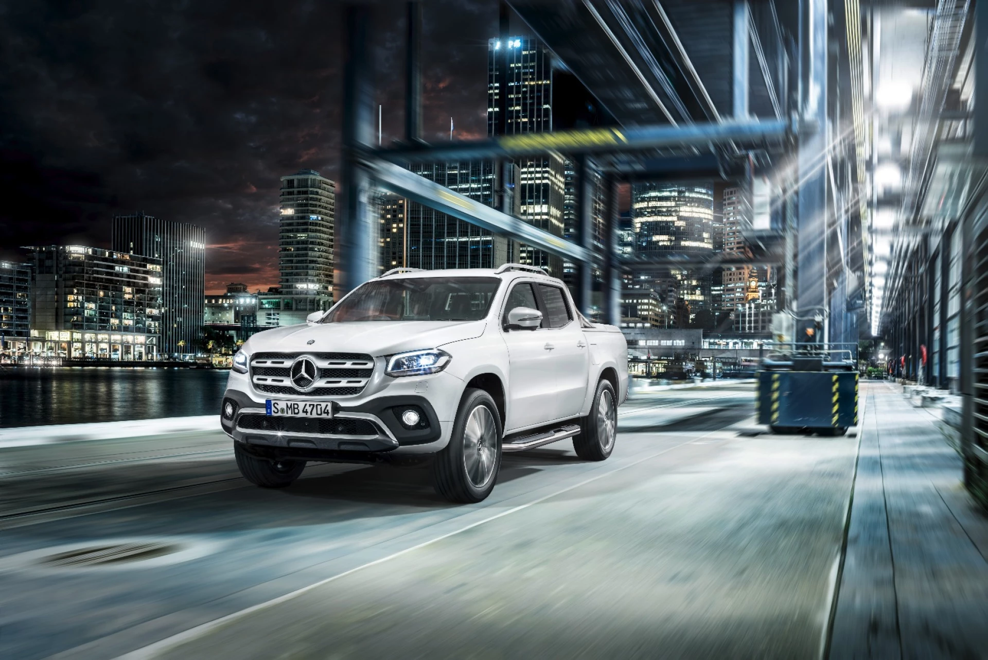 Mercedes X-Class gives workers, adventurers and urbanites a premium ...