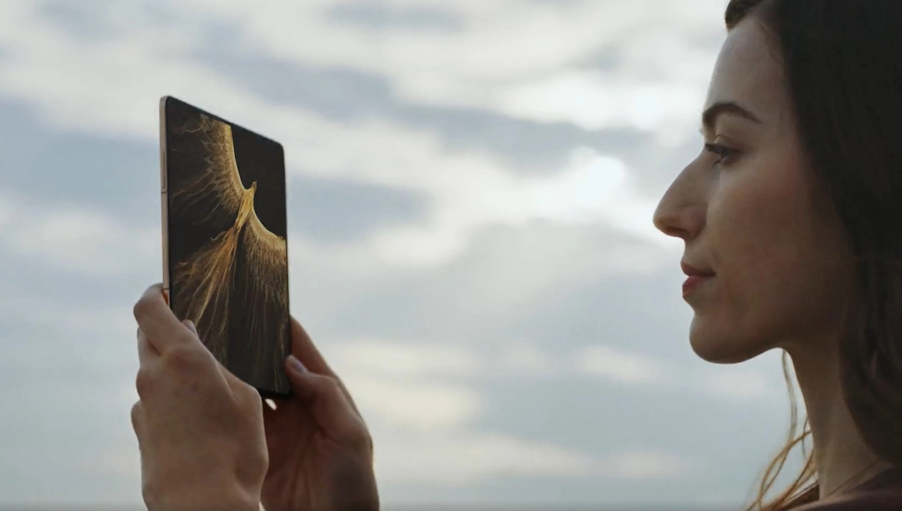 Honor's next-gen foldable phone to be available beyond China