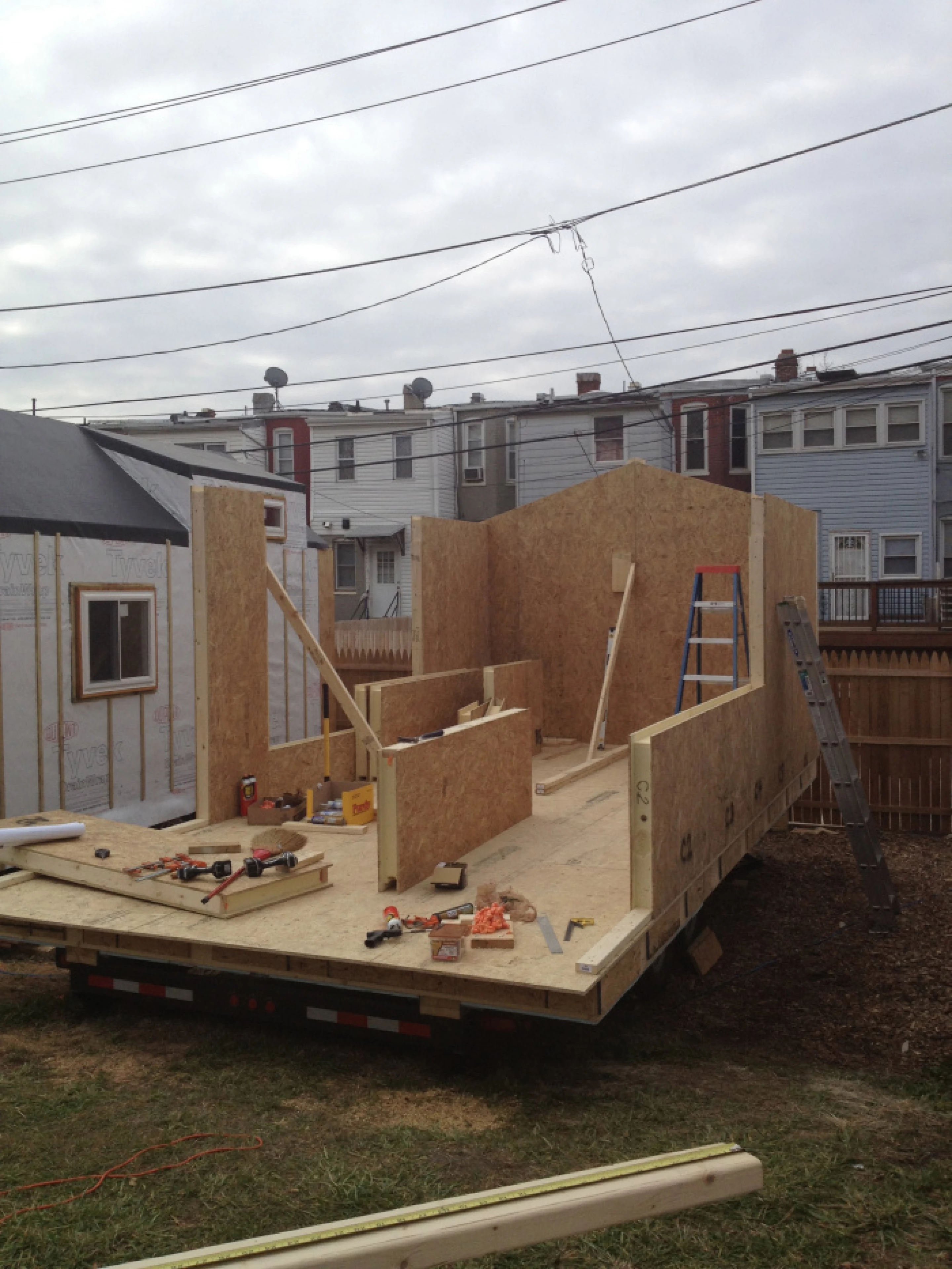 Off-grid Minim House reimagines tiny living