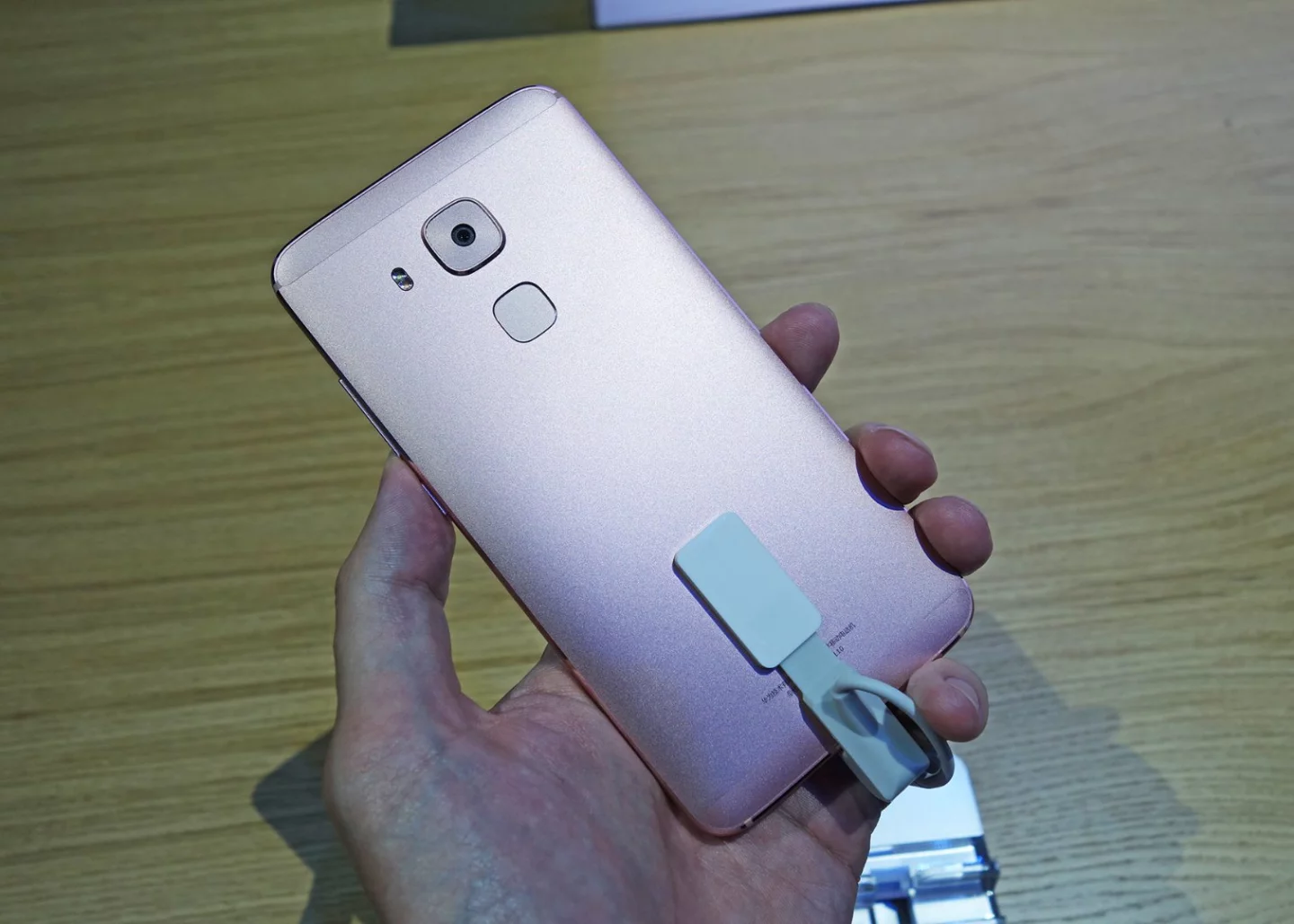 Hands on: Huawei’s gorgeous mid-range phones, the Nova and Nova Plus