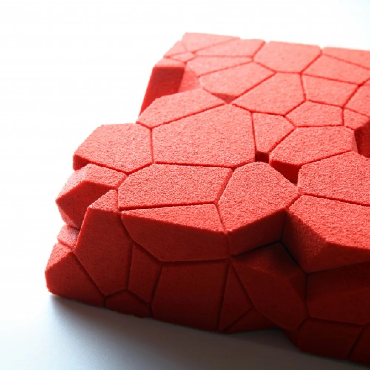 Architect turned cake-maker serves up mouth-watering geometric 3D ...