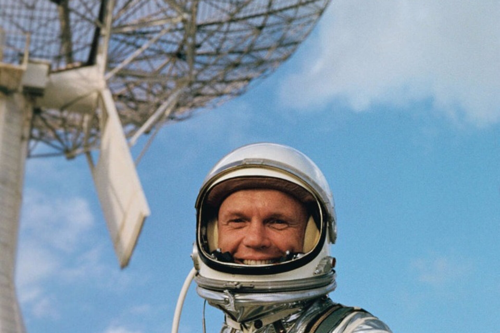 US pioneering astronaut John Glenn dies