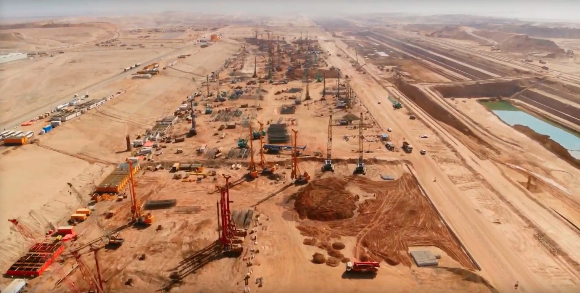 Video reveals progress of 170-km-long skyscraper through Saudi desert