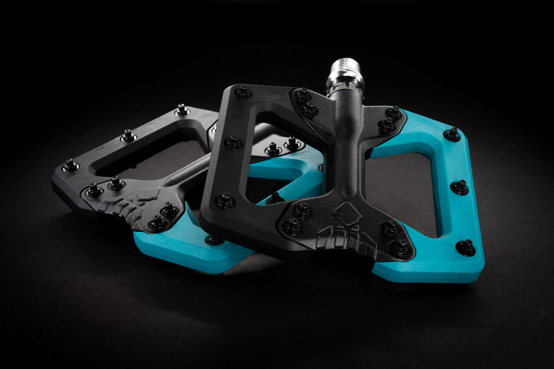 Modular mountain bike pedals combine strength with serviceability