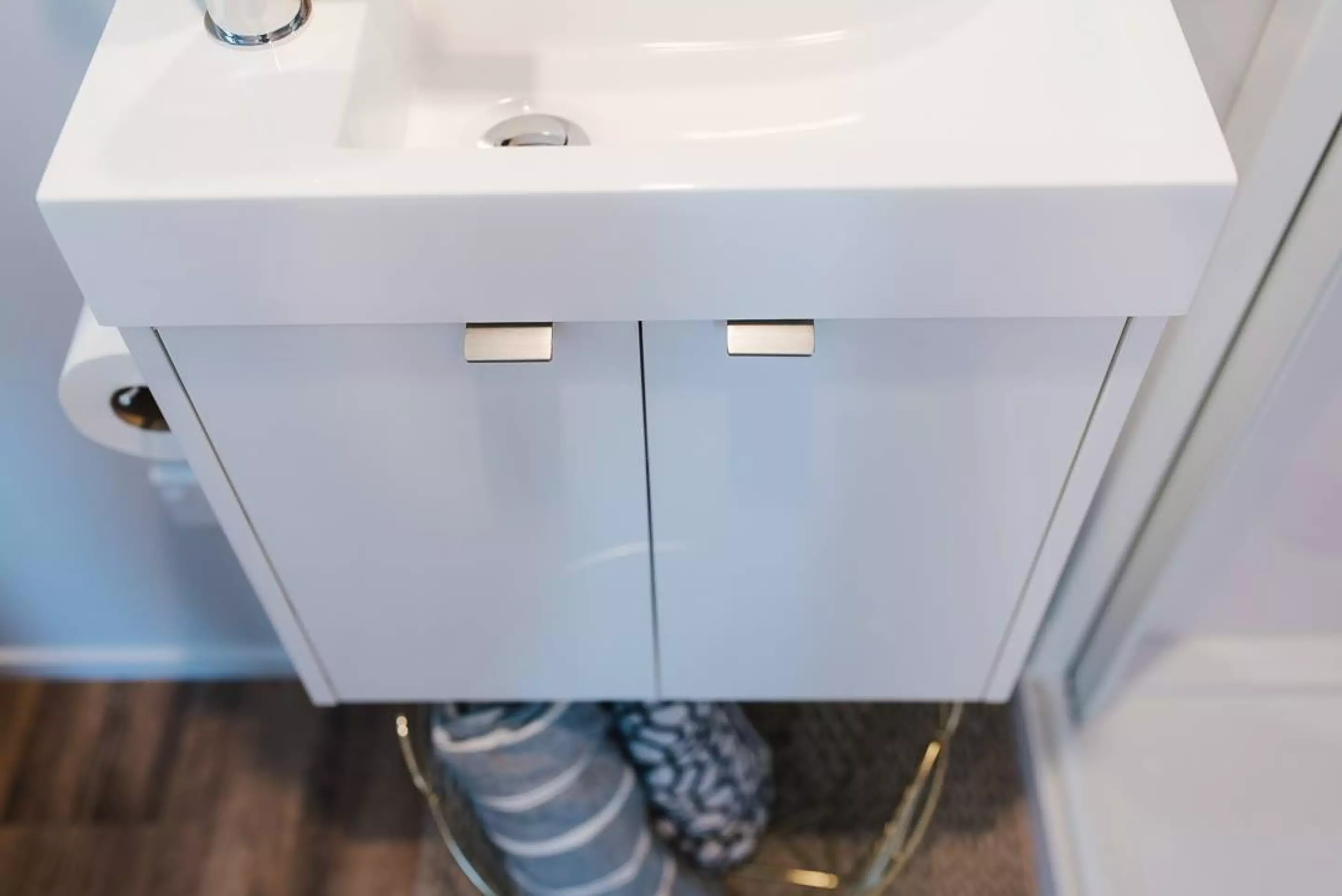 Tiny house fits lots of living space into small footprint