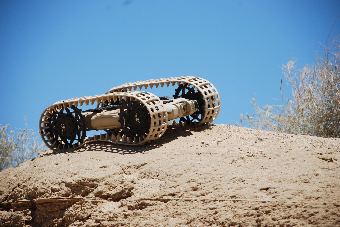 Dragon Runner 10 joins QinetiQ’s micro unmanned robot family