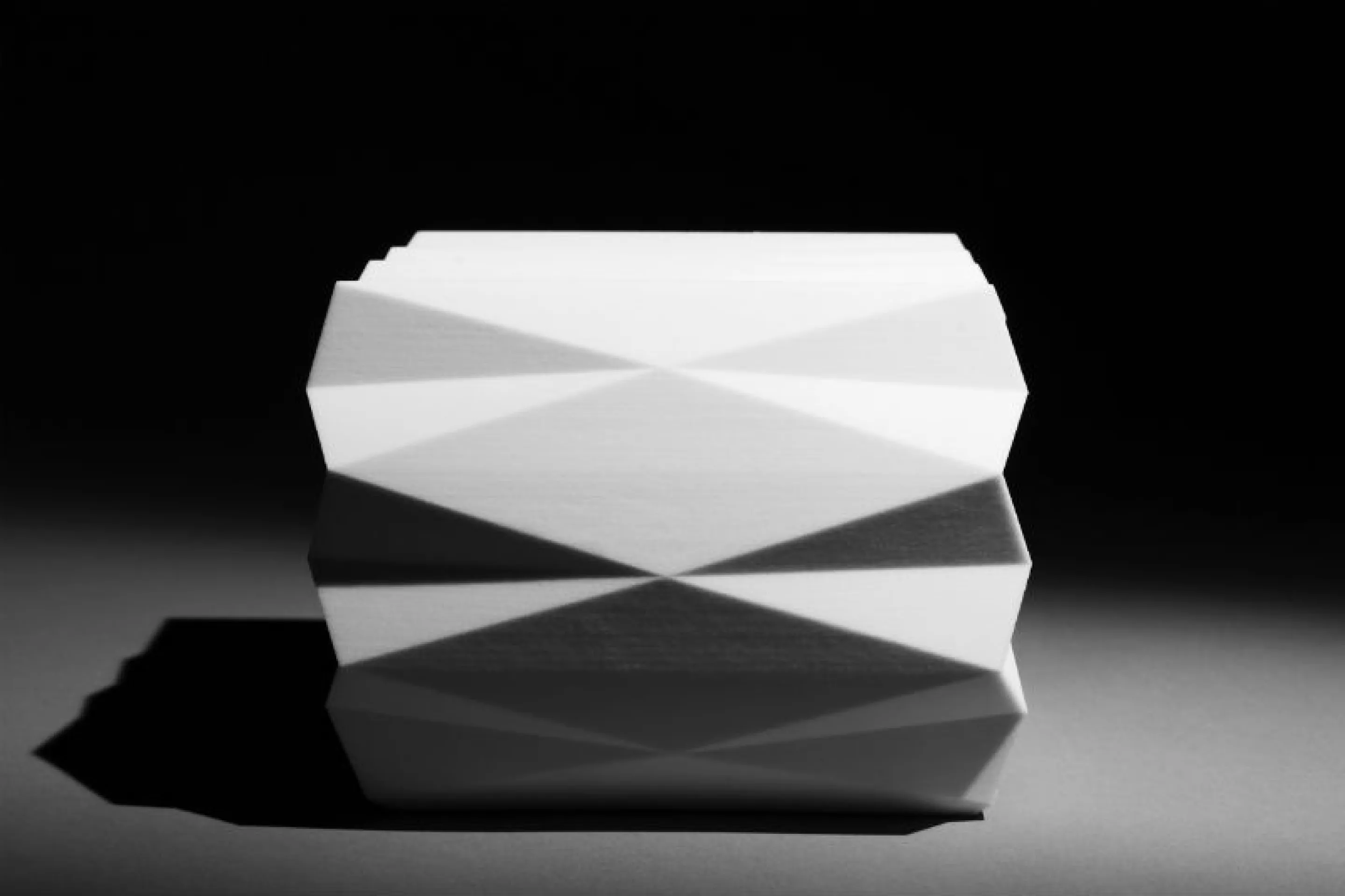 Architects re-imagine kiosk as fan-like folding structure