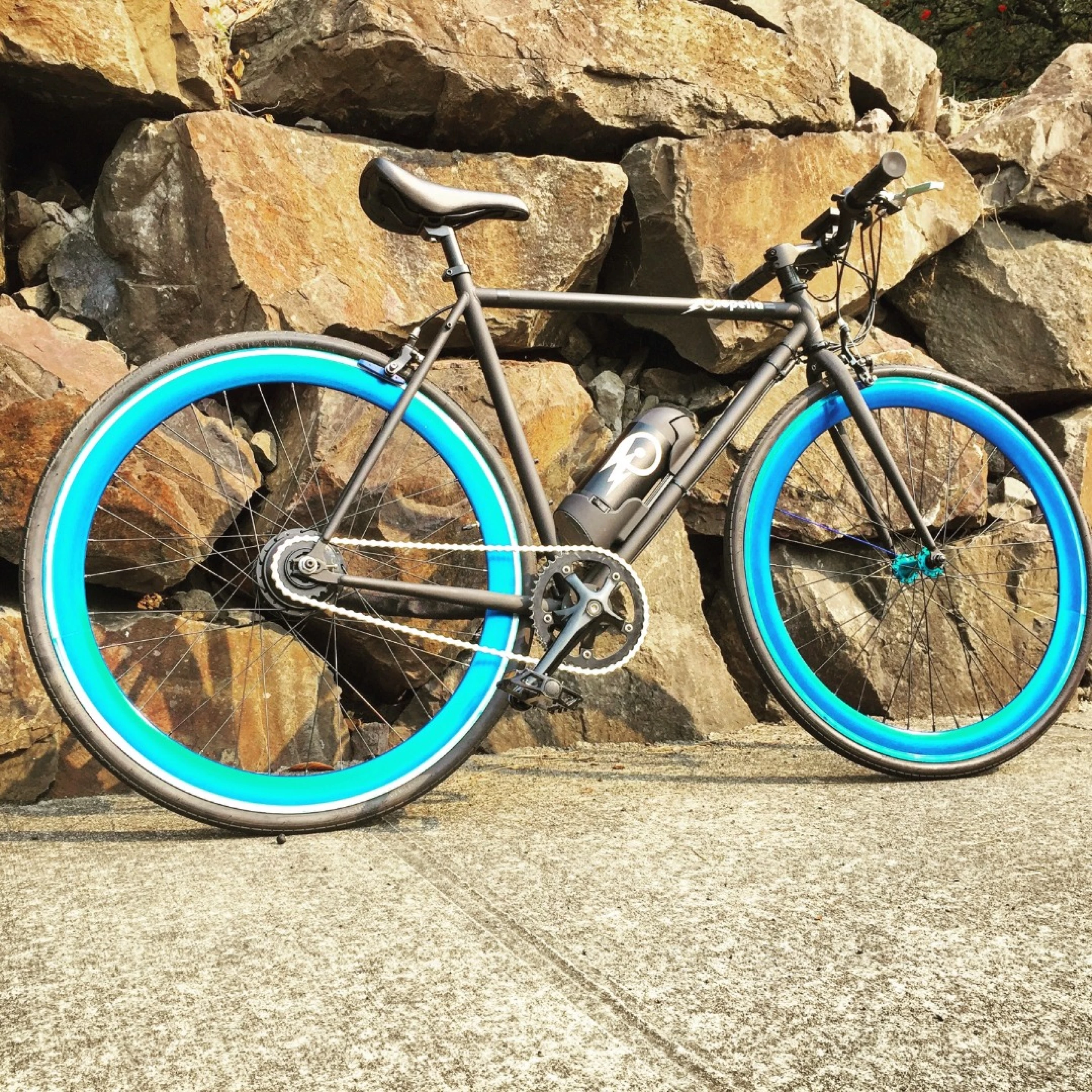Propella e-bikes look casual and power up via throttle or pedal assist