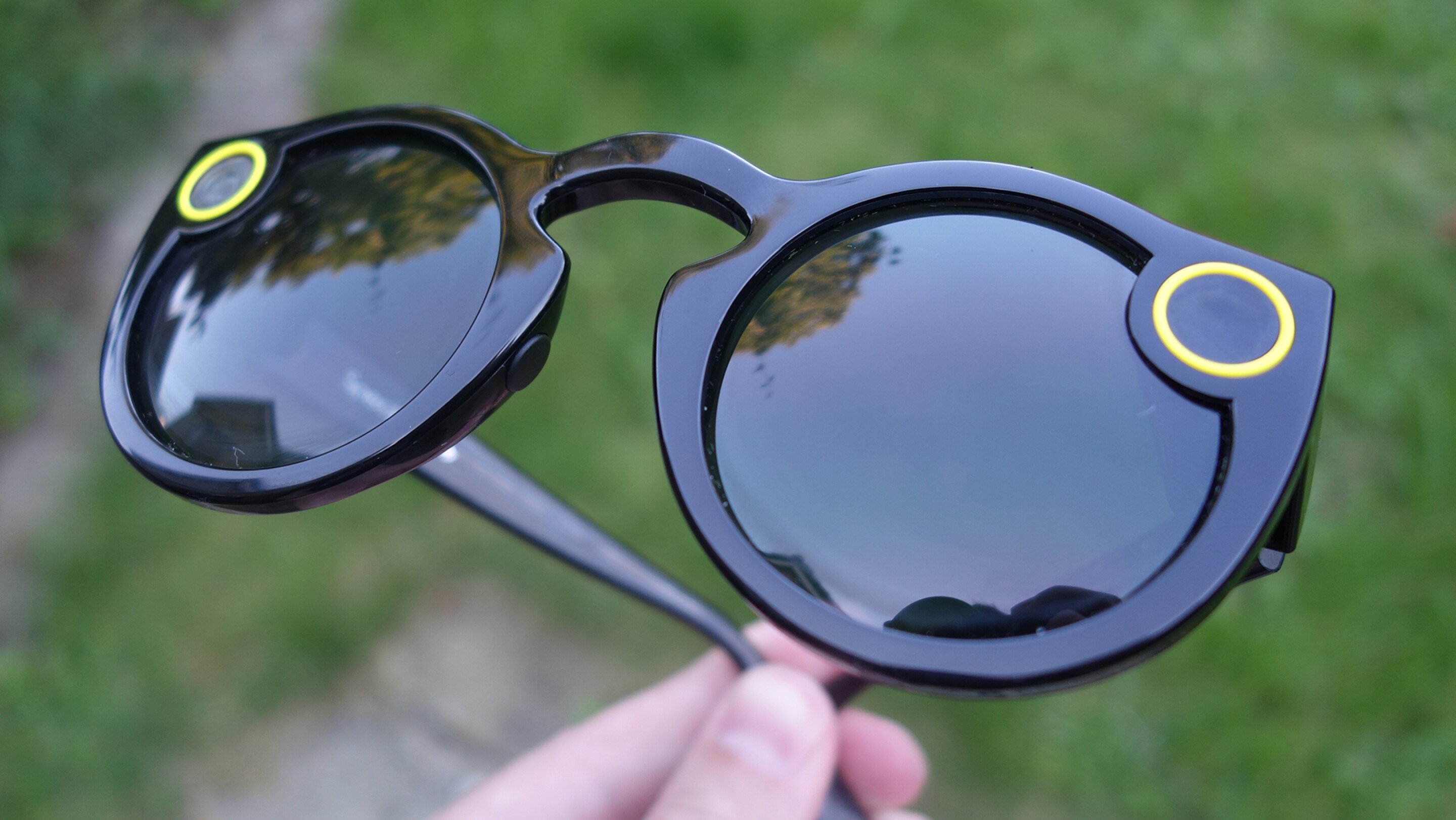 Snapchat Spectacles Review Pricey Fun For Social Media Addicts