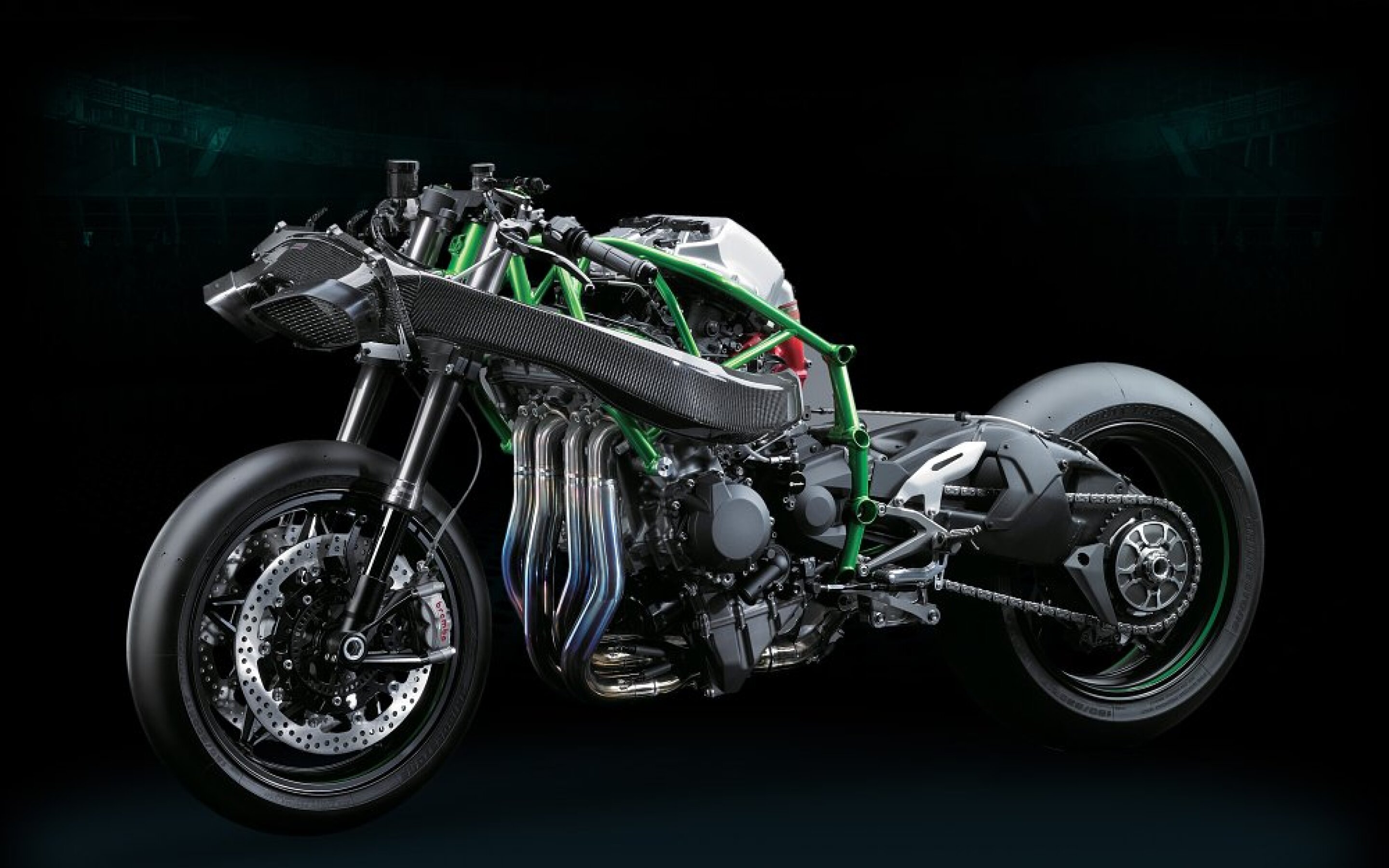 Kawasaki smashes the superbike class with 300-horsepower, supercharged Ninja H2R