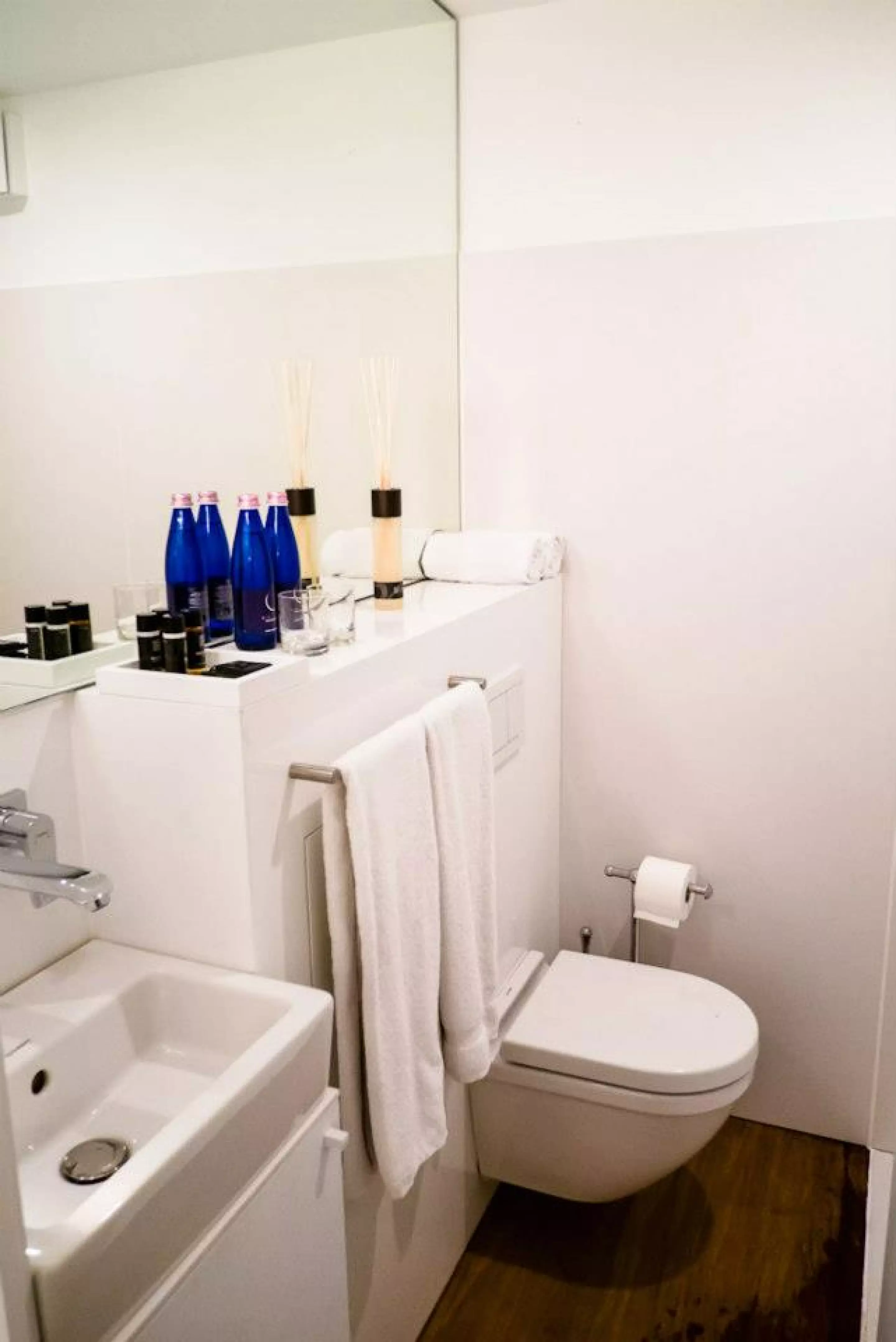 Sleeping Around: Shipping containers revamped as relocatable B&B