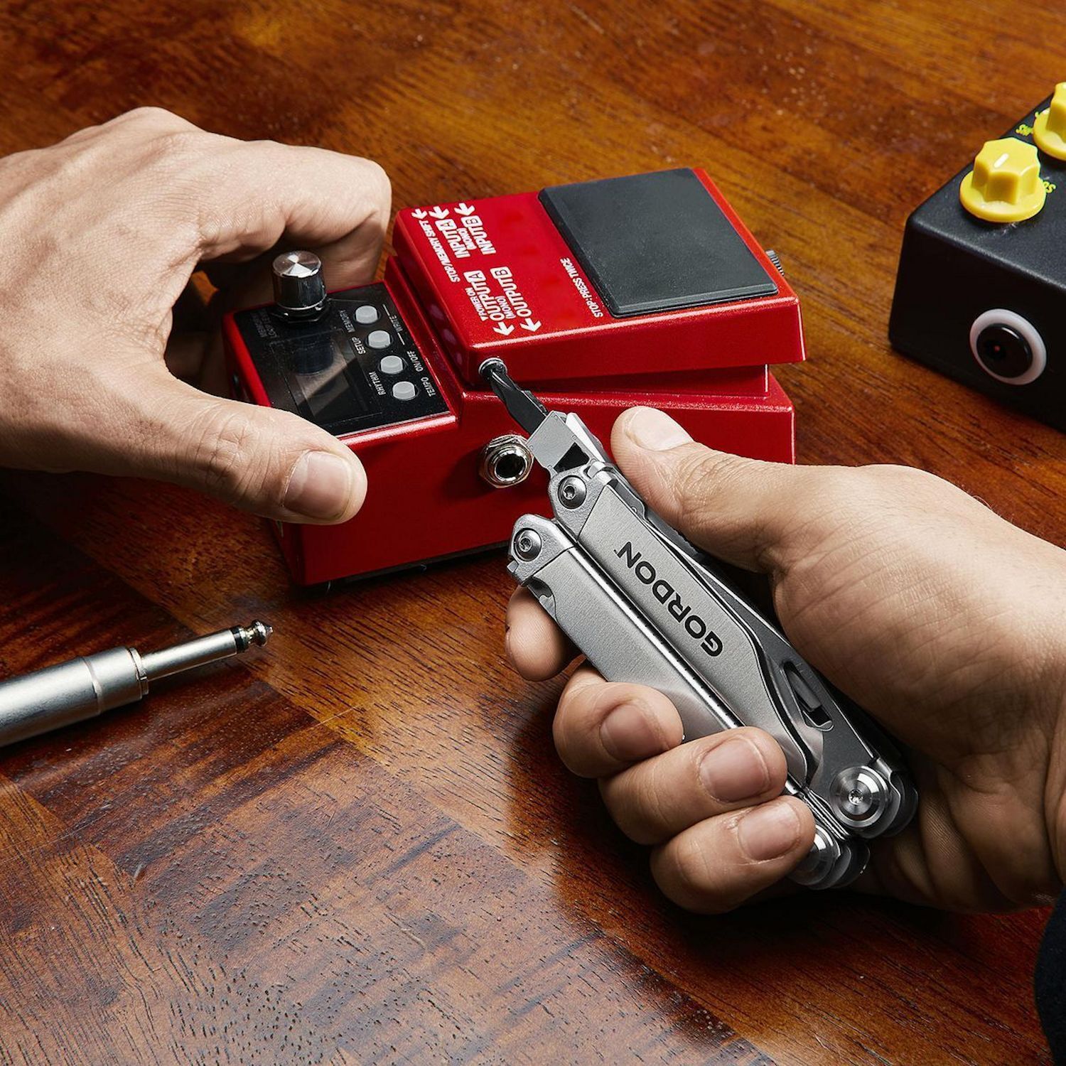 20-in-1 multitool packs in everything needed for an emergency fix