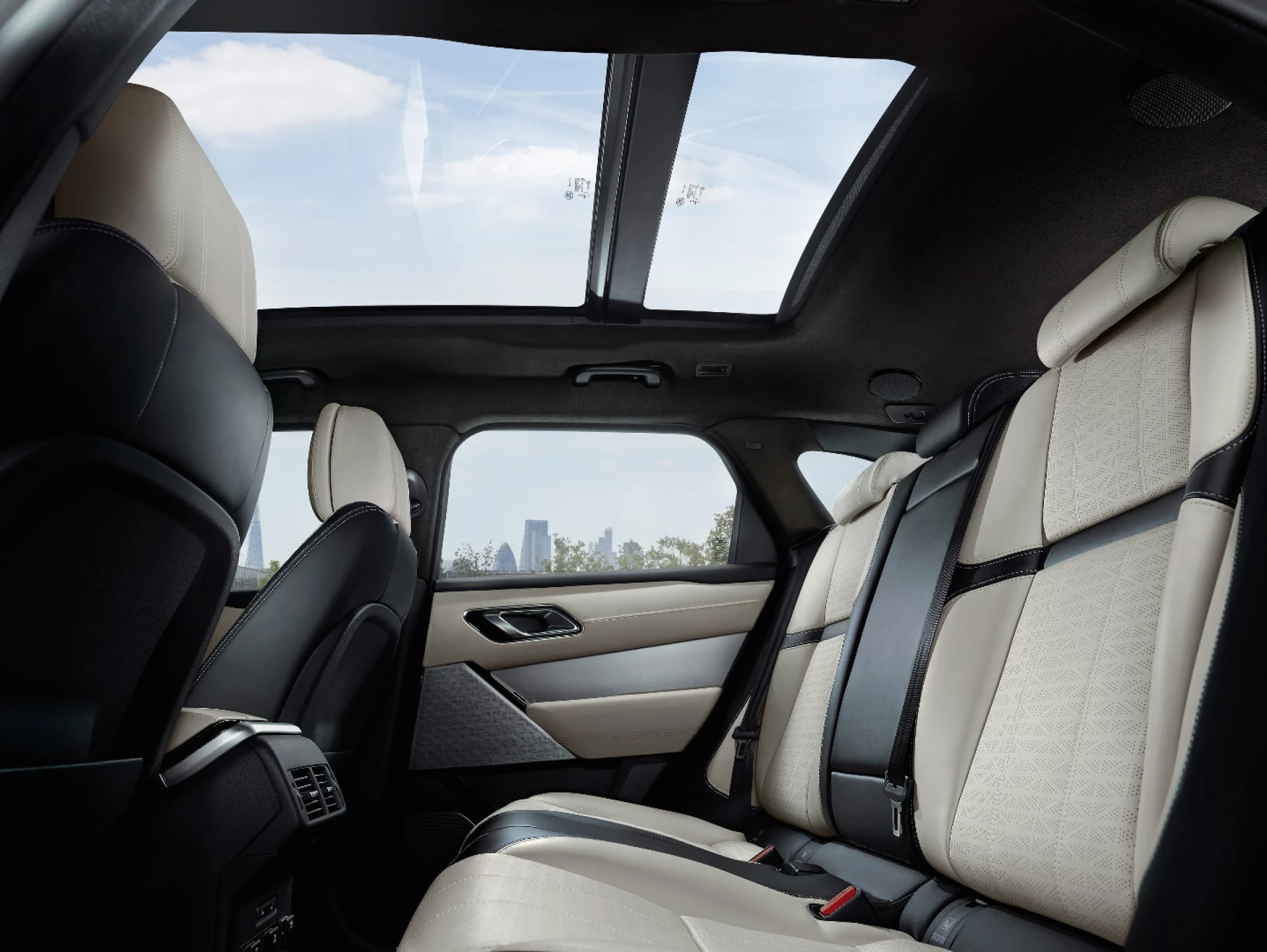 Range Rover Velar walks a tricky tightrope