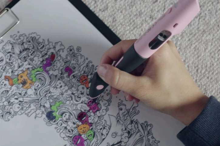 Colorpik Pen draws from its surroundings to draw in 16 million colors