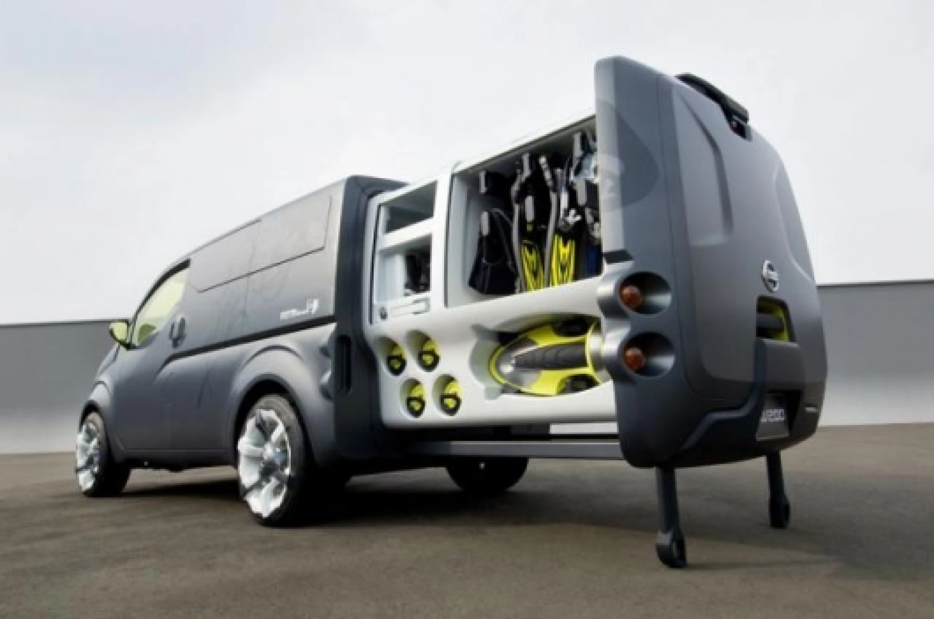 Nissan’s ingenious NV200 Van Concept