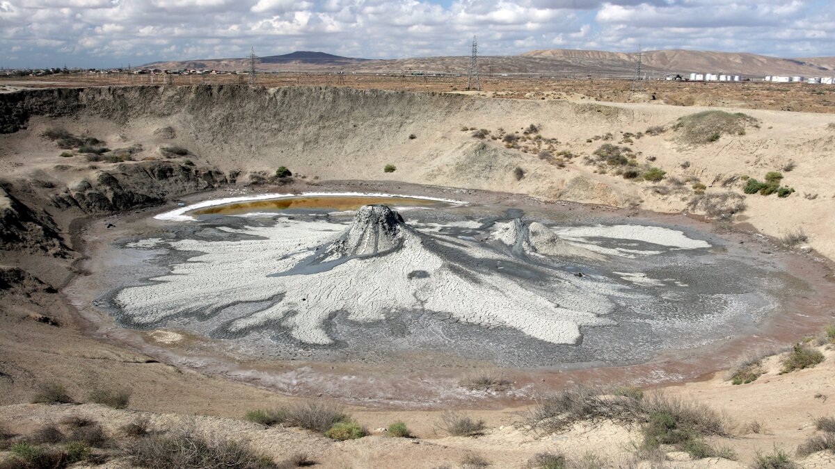 does mars have volcano