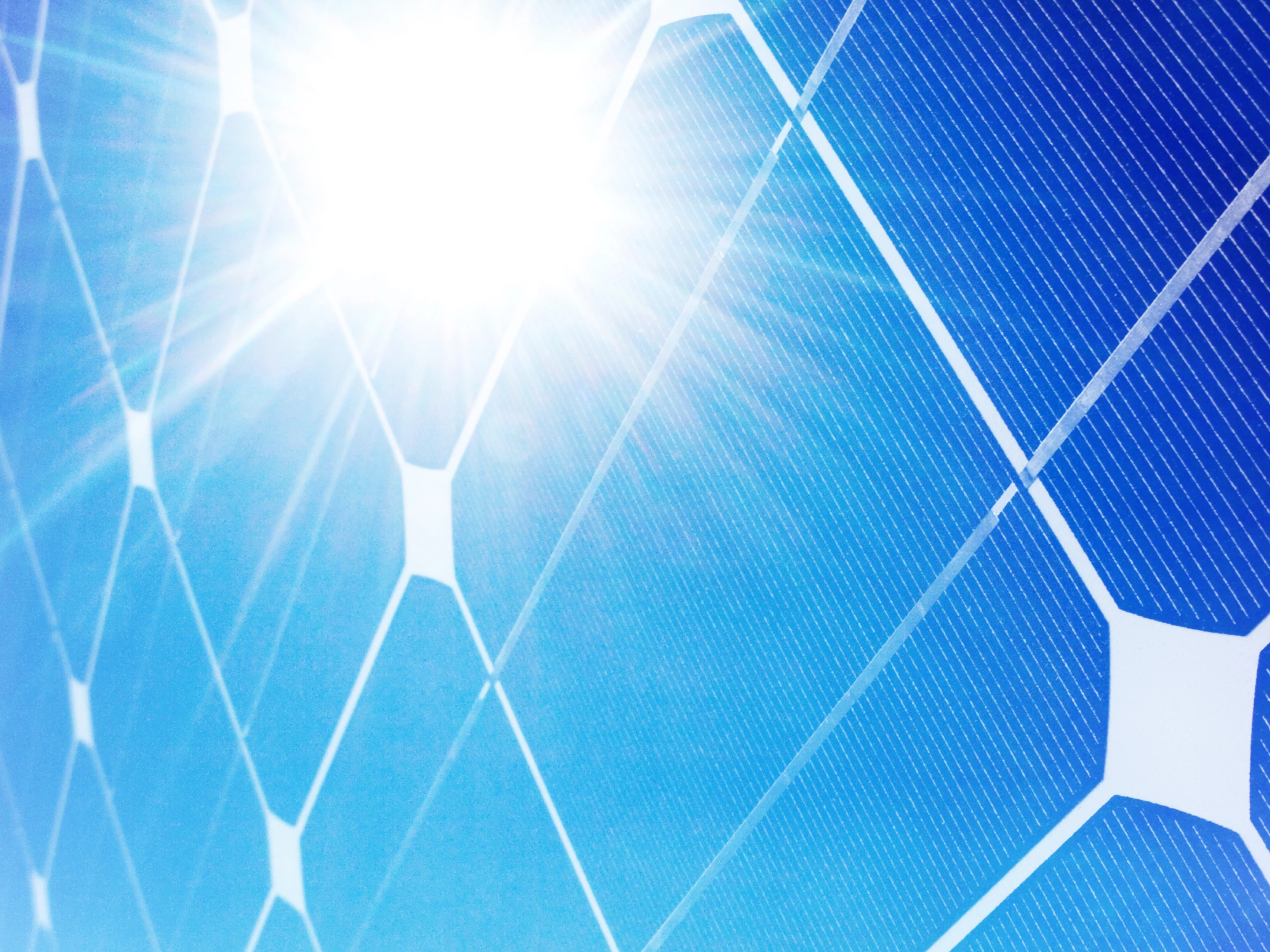 New hybrid perovskite solar cell boasts long life and high efficiency